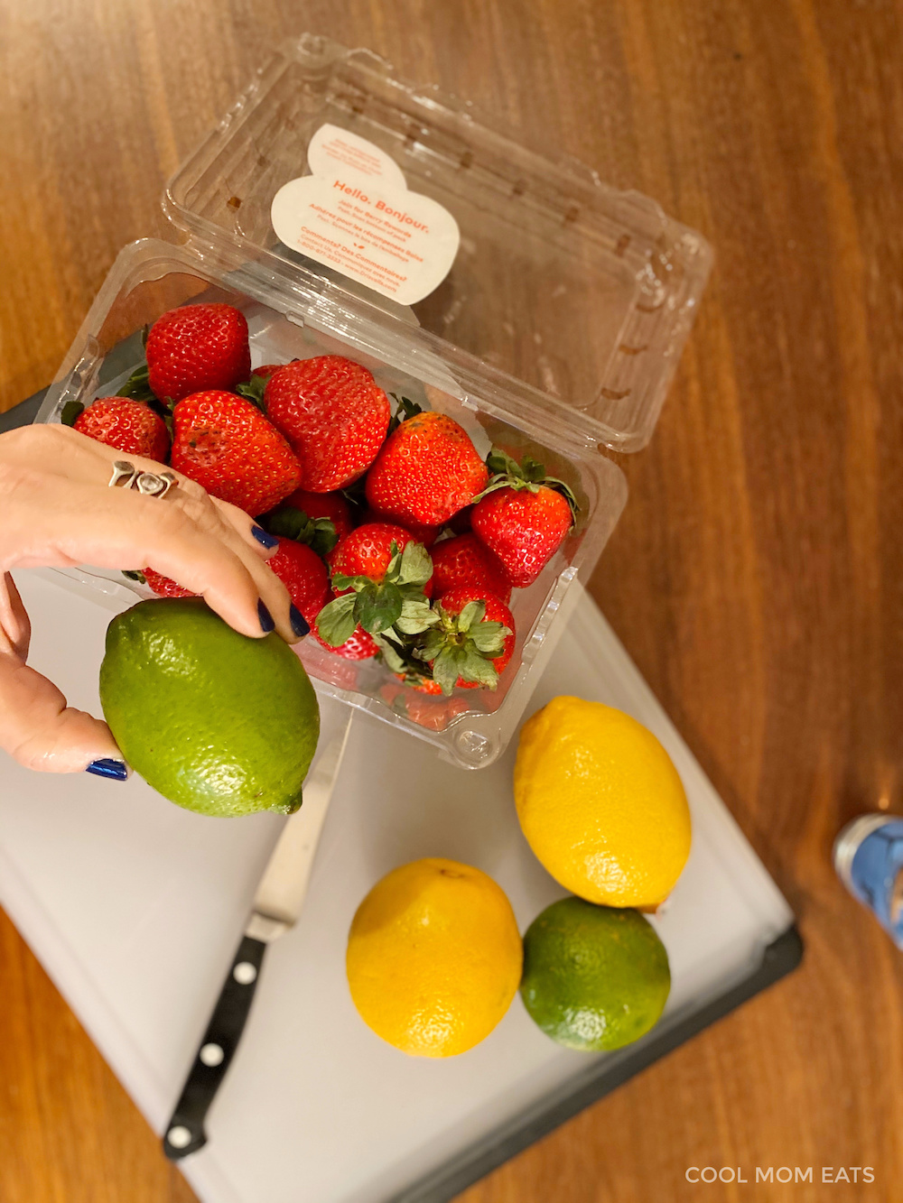 The world's easiest cocktail garnishes: 4 ideas for amateur mixologists