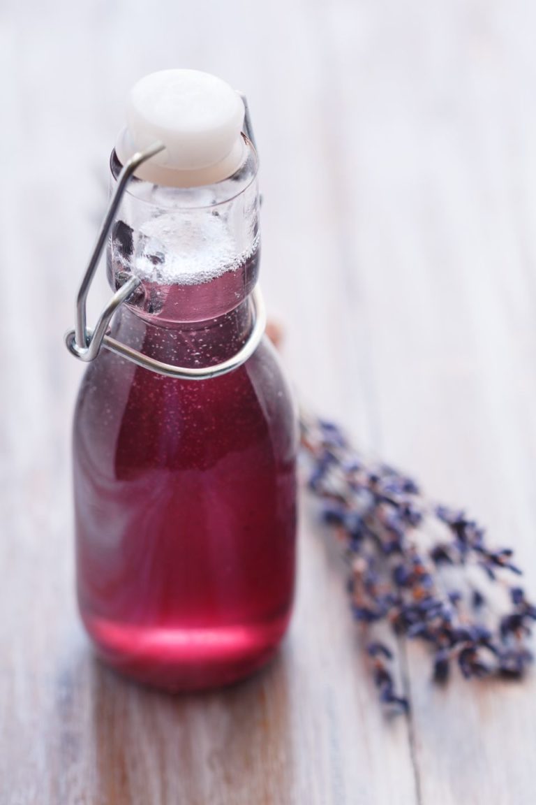 How to make simple syrup, and 9 ideas for how to use it. You will never ...