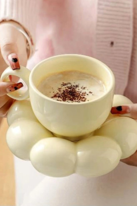3 trendy cloud mugs that you need in your life. Cute!